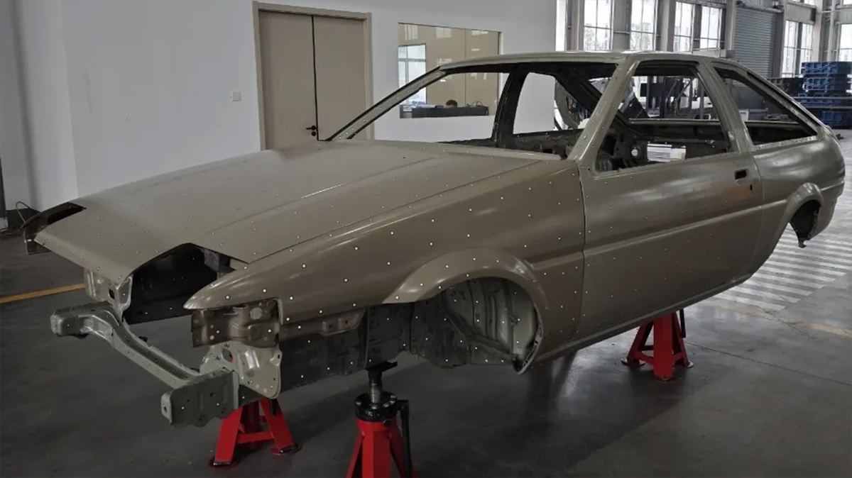 Chinese company making Toyota AE86 Corolla reproduction shells and ...