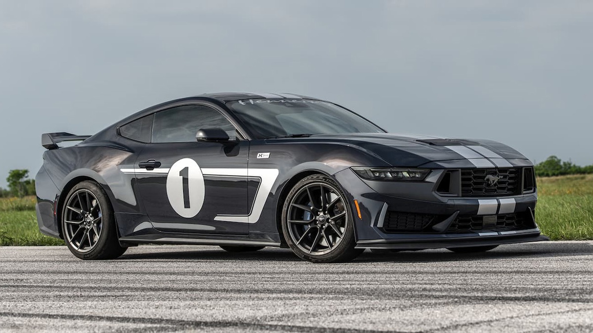 Hennessey l?dt Ford Mustang Dark Horse auf 850 PS auf – Autoua.net