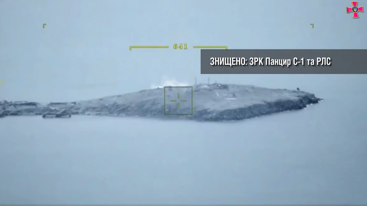 Der Oberbefehlshaber der Streitkr?fte der Ukraine zeigte, wie die ukrainische selbstfahrende ...