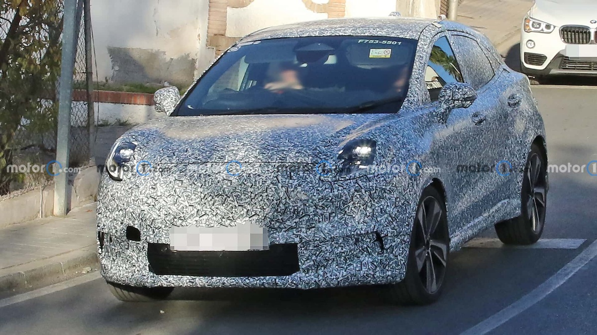 Le crossover tout ?lectrique Ford Puma rep?r? pour la premi?re fois lors d'un essai – Autoua.net