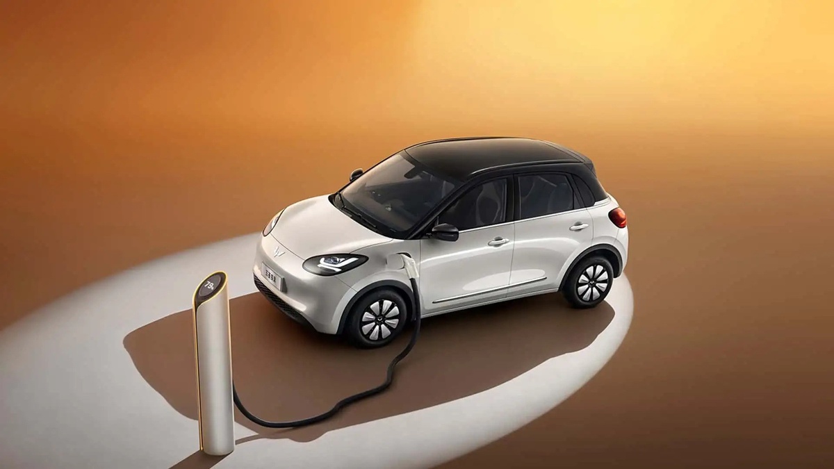 GM challenges BYD Seagull with Wuling Bingo budget electric car ...