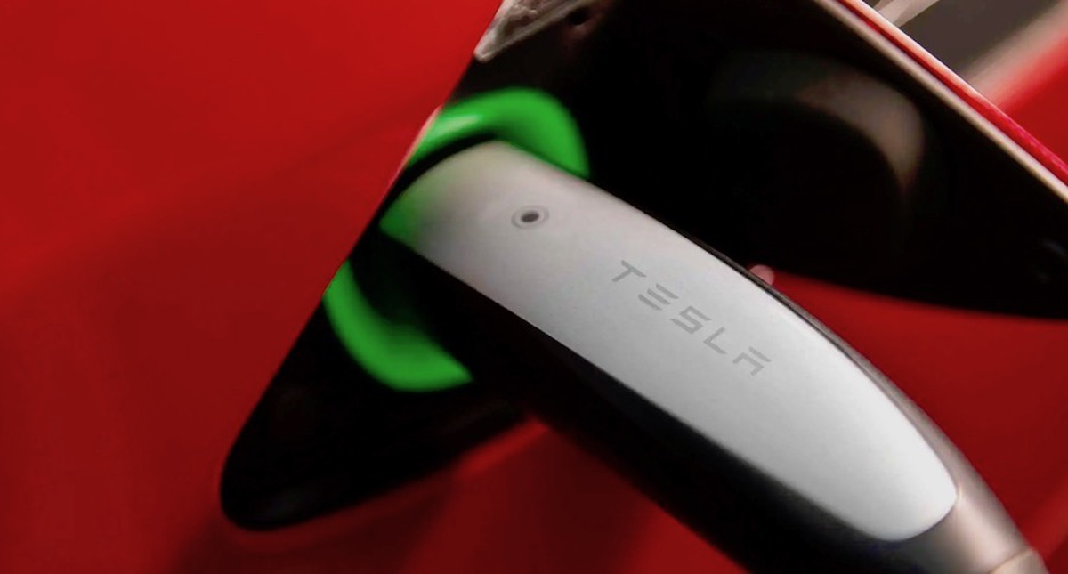 Tesla Releases Heating Update to Enable Heating of Charging Ports ...