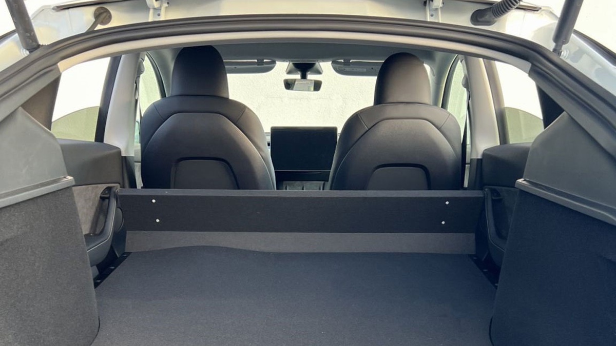 Tesla has created a two-seat version of the Model Y – Autoua.net