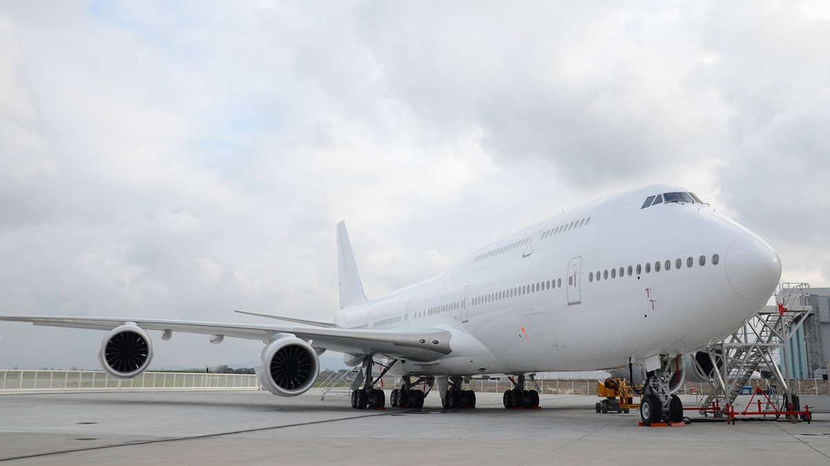 A 10-year-old private Boeing 747 with just around 50 flight hours is ...
