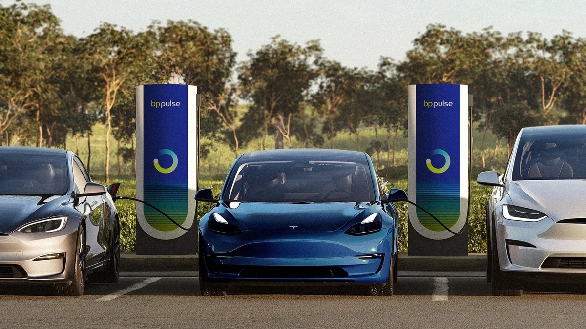 bp boosts EV charging network with $100 million order of Tesla ultra ...