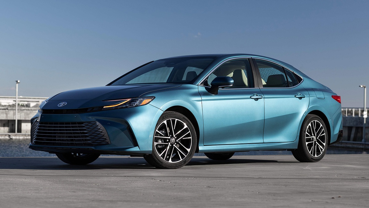 Toyota could convert its entire North American lineup to hybrids ...
